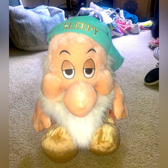 Disney | Toys | Giant 25 Sleepy Plush Disneys Sleepy From Snow White ...
